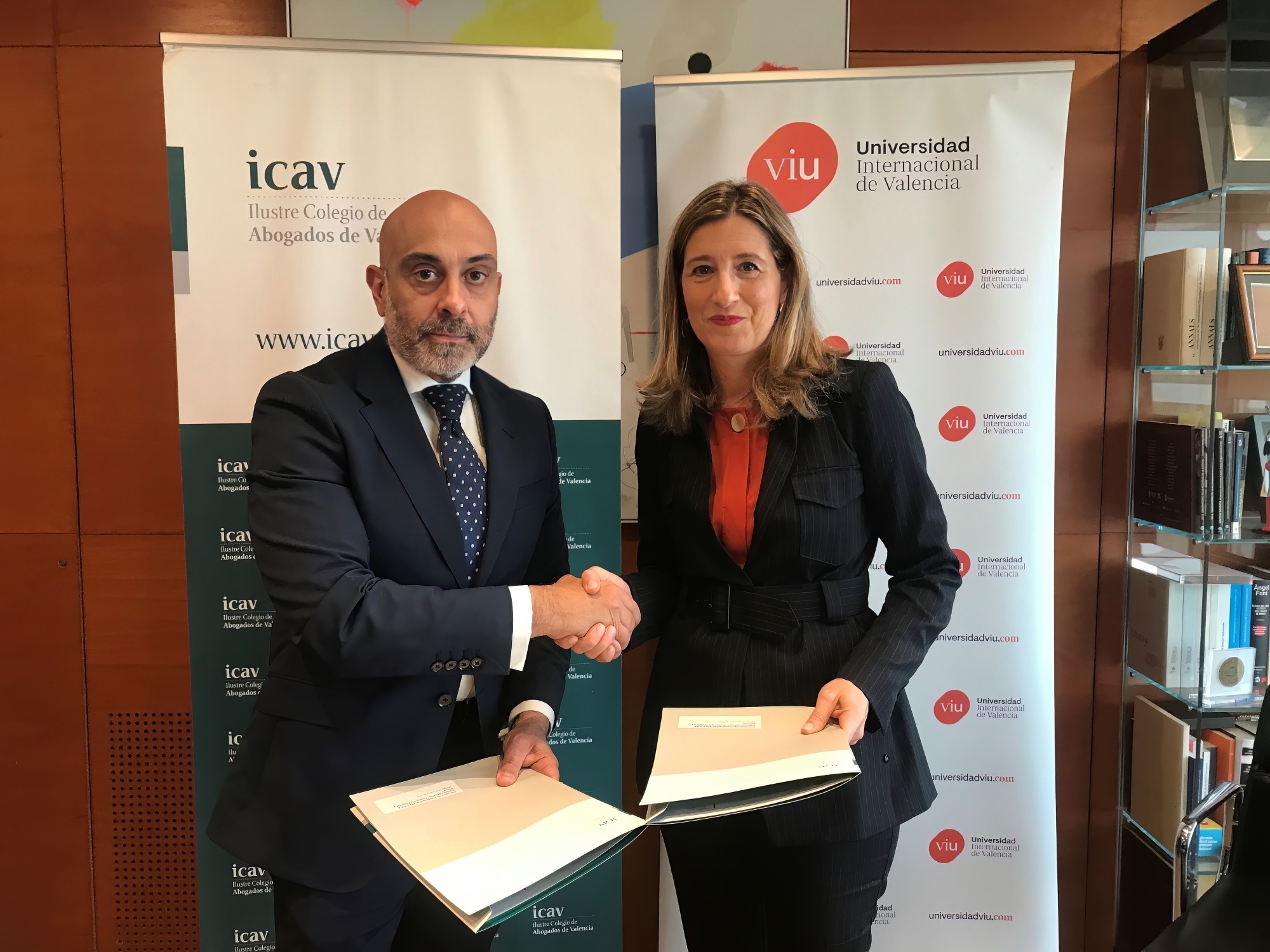 VIU renueva su colaboración con el ICAV para impulsar las prácticas ...