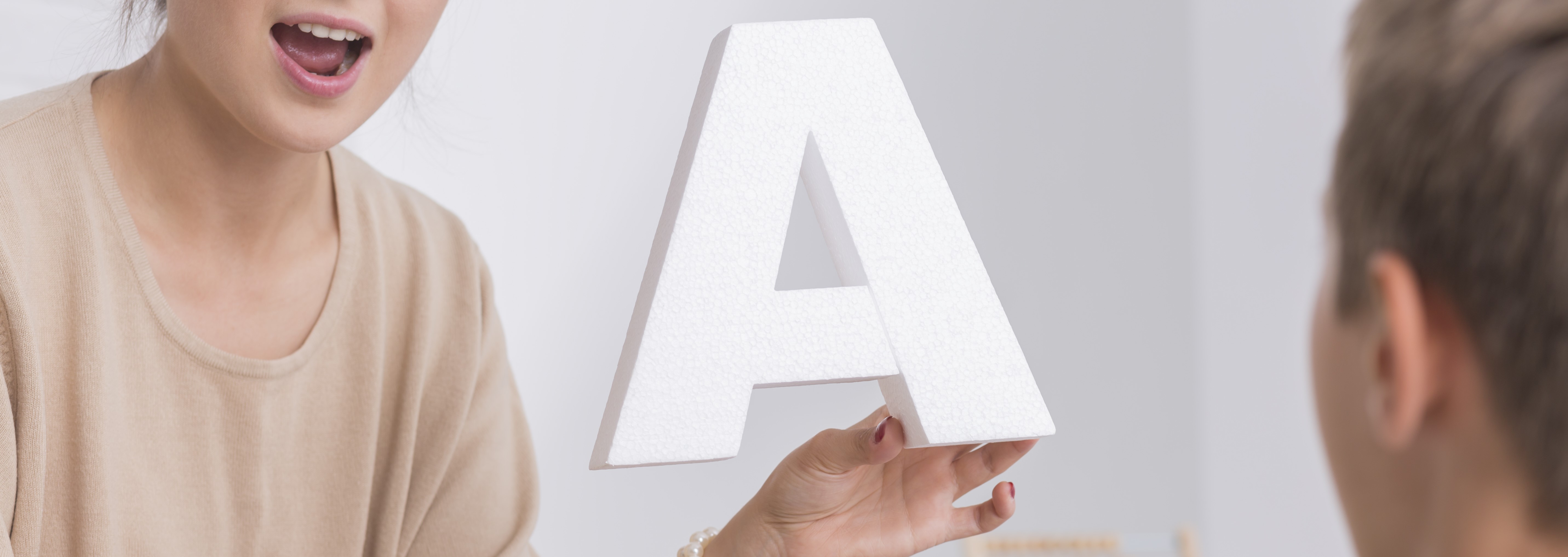 Grado en Logopedia Online | VIU España